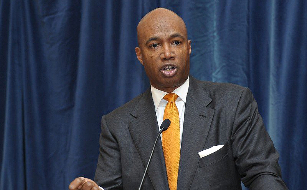 Larry Irving becomes the first African American inducted into Internet ...